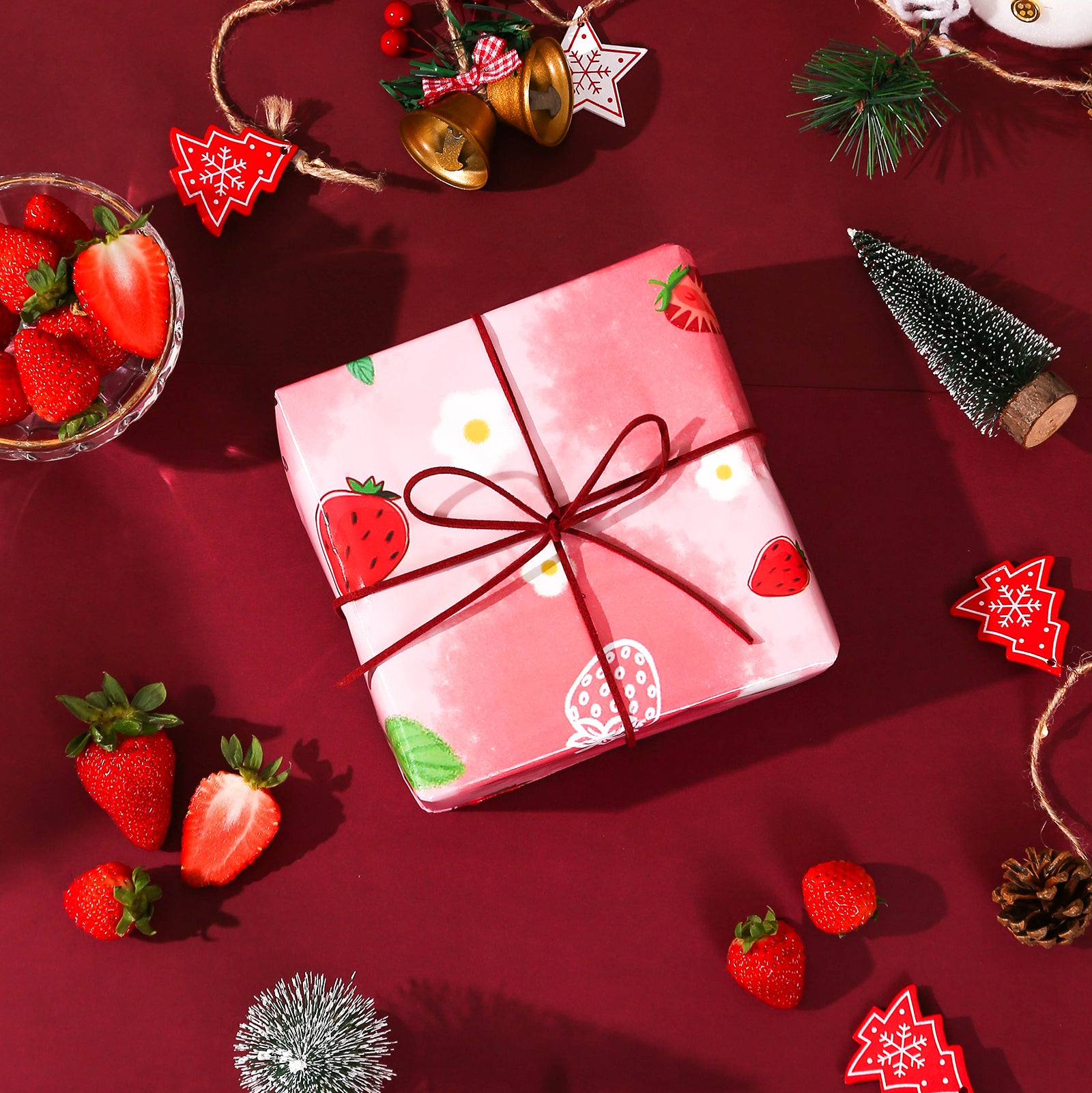 Selenichast Strawberry Gift Wrapping, Gift Warp, Gift Box, Gift Card ...